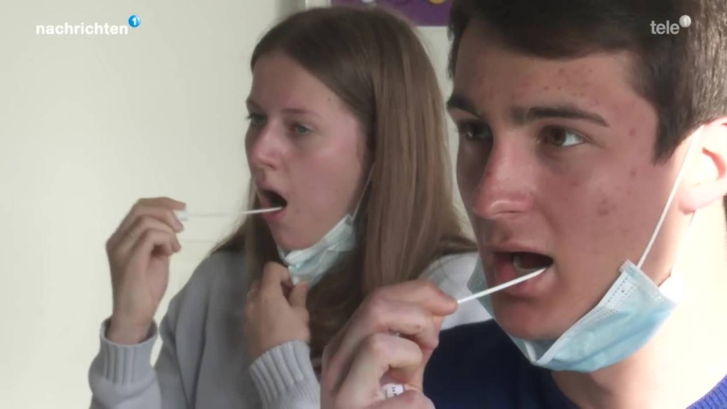 Corona-Spucktest an der Kantonsschule Menzingen | Tele1