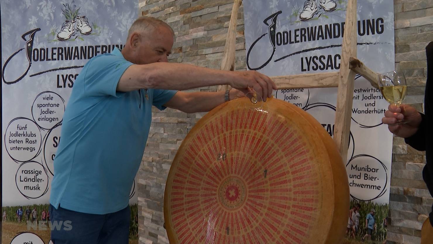 Käsetaufe mit Adolf Ogi | TeleBaern