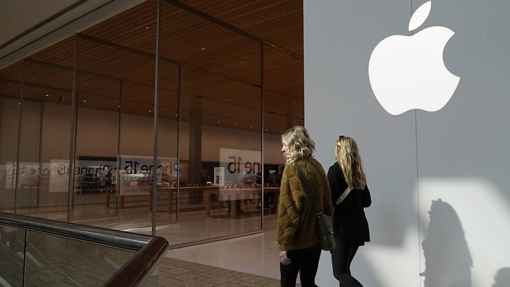 Apple Entschuldigt Sich Für Ipad Werbung Mit Zerquetschtem Klavier