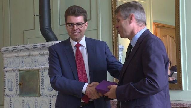 Perrenoud verschwindet kommentarlos | TeleBaern