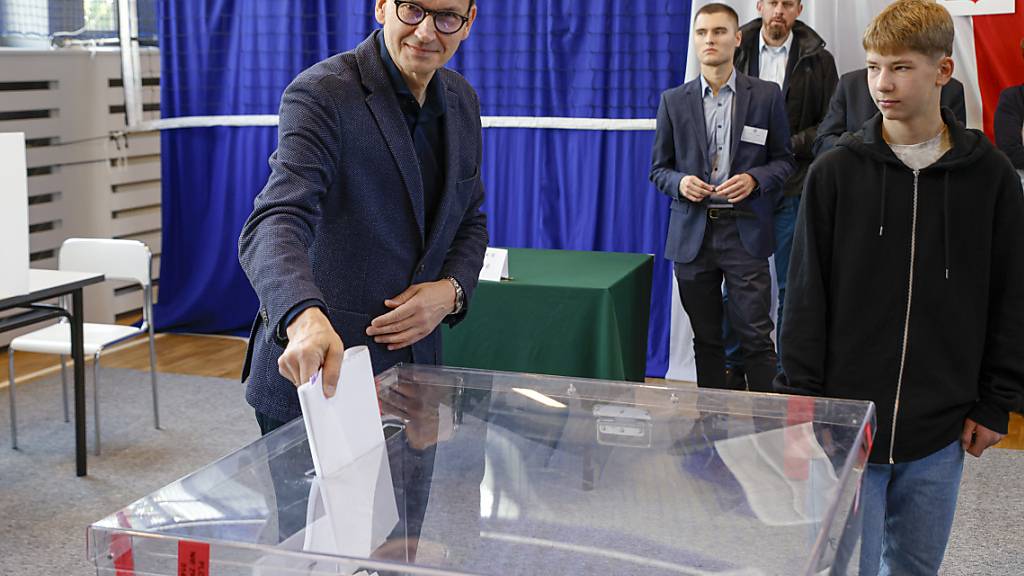 Neue Prognose: Polens Regierungspartei PiS ohne absolute Mehrheit | Radio Central