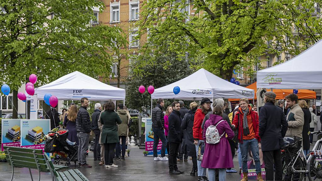 Der grosse Aufmarsch bleibt am «Markt der Parteien» in Luzern aus ...