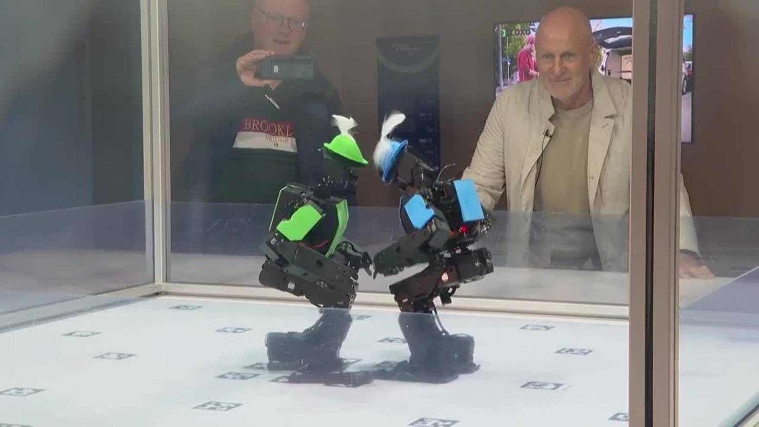 KI und Robotik: Die Wissenschaftsausstellung Phänomena ist zurück ...