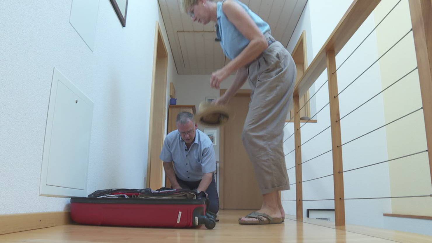 Viel Unterstützung für Beachvolleyballerin Esmée Böbner für Paris | Tele1