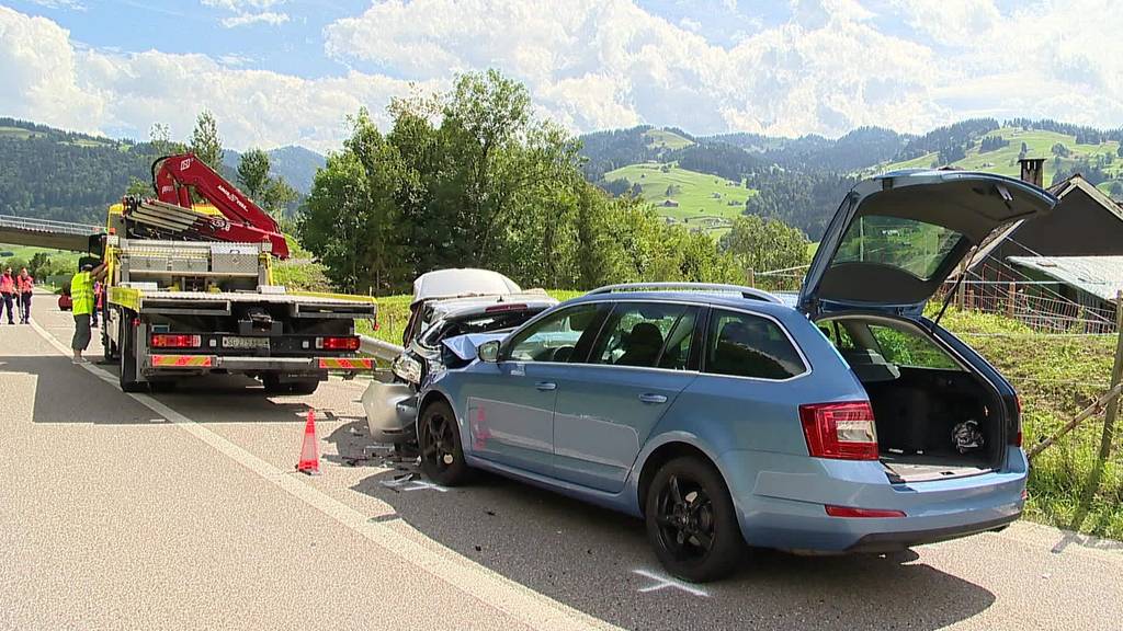 Frontalkollision: Sieben Verletzte bei schwerem Unfall | TVO Online