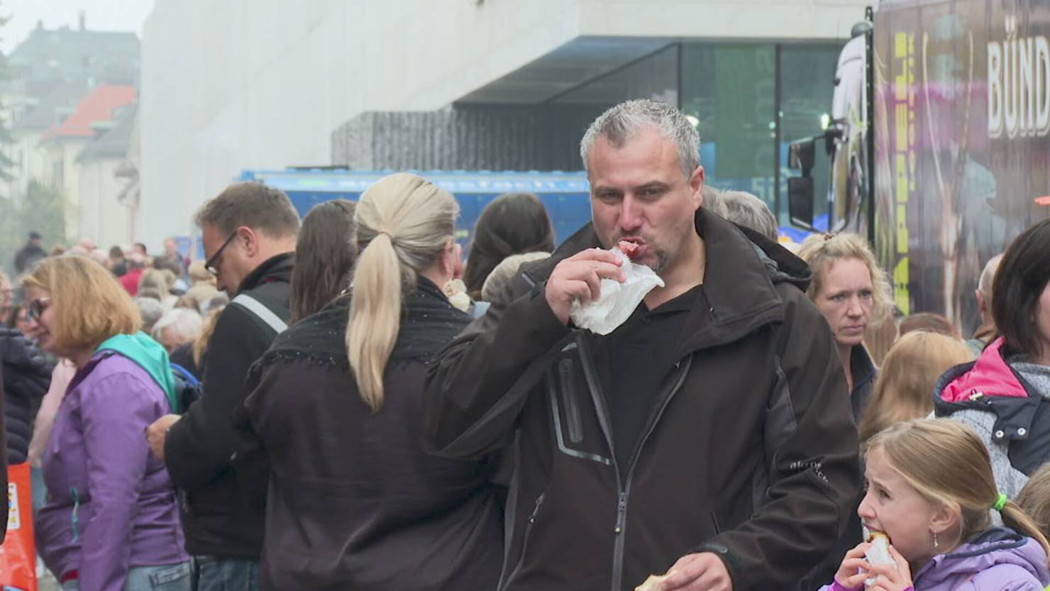 Volle Gänge, glänzende Augen: Die Olma zieht schon am ersten Tag die ...