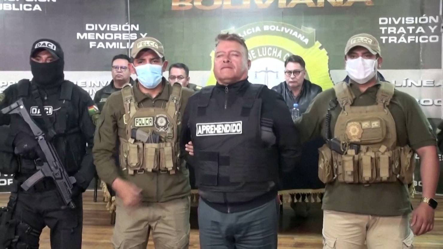 Militär zieht sich zurück: Putschversuch in Bolivien vorerst vereitelt ...