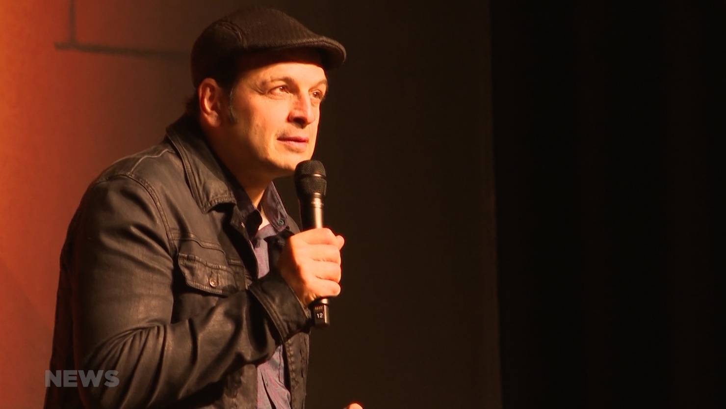 «Der Fluch der Familie»: Komiker Kaya Yanar mit neuem Programm ...
