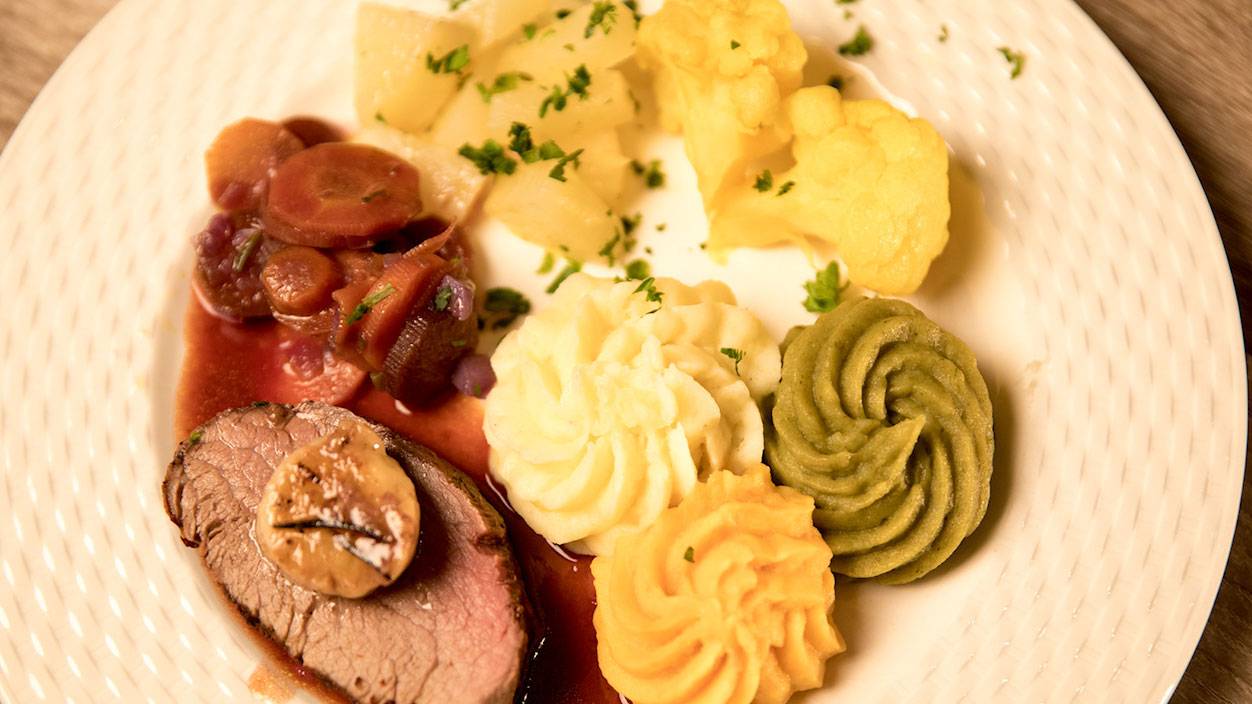Rindsfilet an Brombeer-Sauce von Evelyn - SwissDinner - TeleZüri
