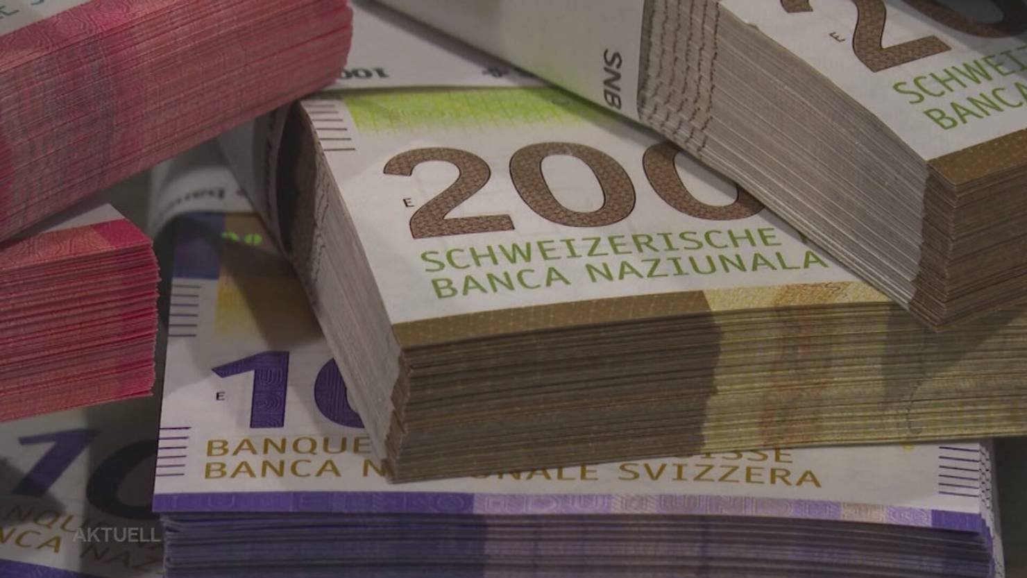 Geld veruntreut: Aargauer Kassier stiehlt mehrere 100.000.- | TeleM1