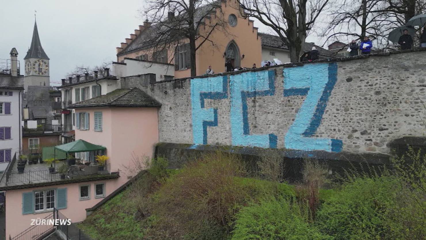 FCZ-Graffitis sorgen für Zoff im Gemeinderat | TeleZüri