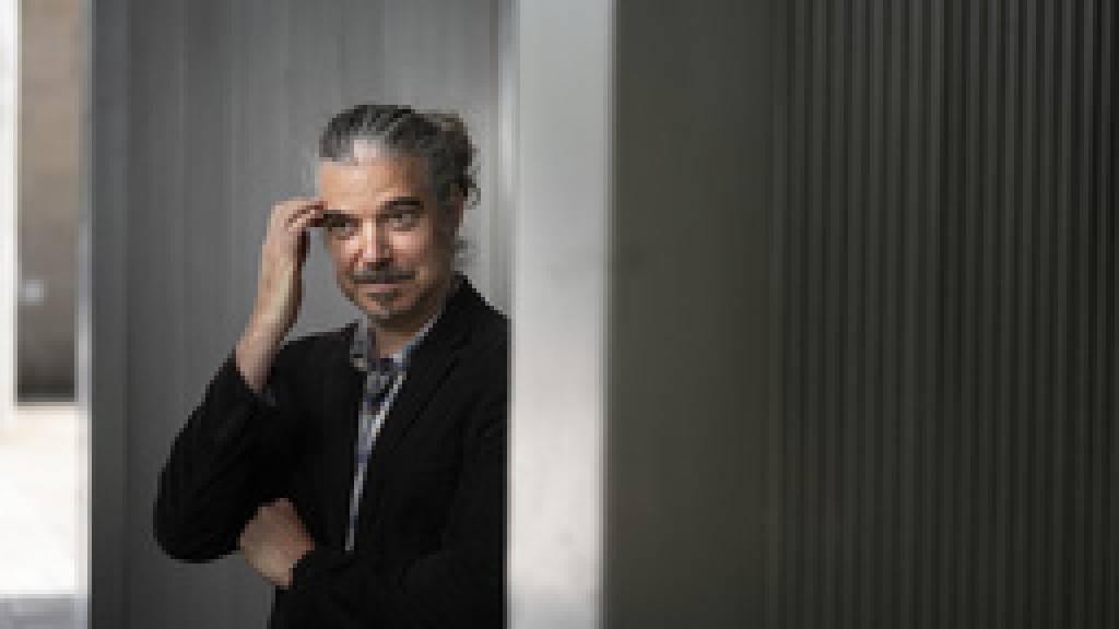 Empörung statt Auseinandersetzung über KI-Film von Peter Luisi | Radio ...