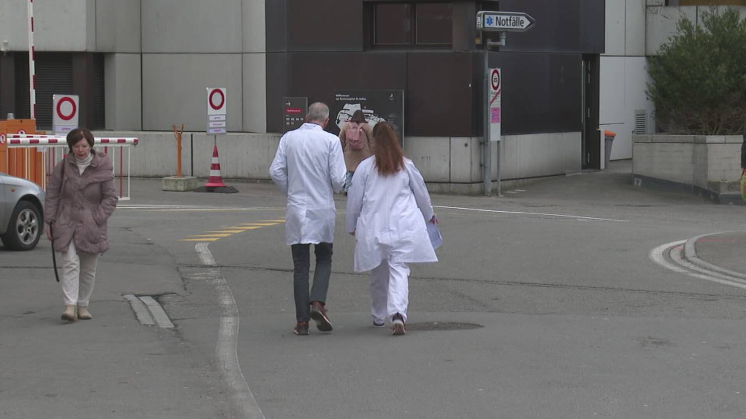 Transparenz gefordert: Das Kantonsspital St. Gallen kommt nach CEO ...