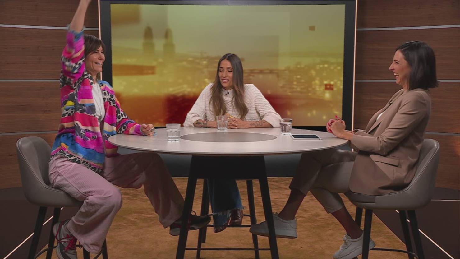 Powerfrauen moderieren die Swiss Music Awards | TeleZüri