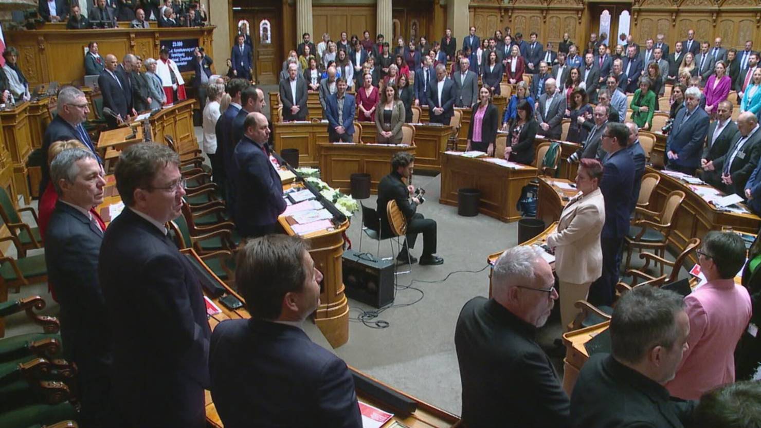 Neue Räte: Feierlicher Auftakt in die neue Legislatur in Bundesbern ...