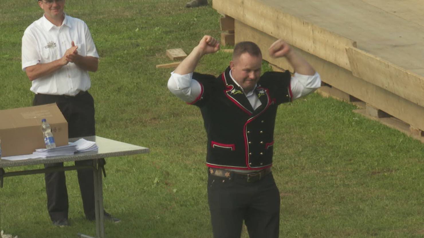 Christian Schuler egalisiert Kranz-Rekord auf dem Stoos | Tele1