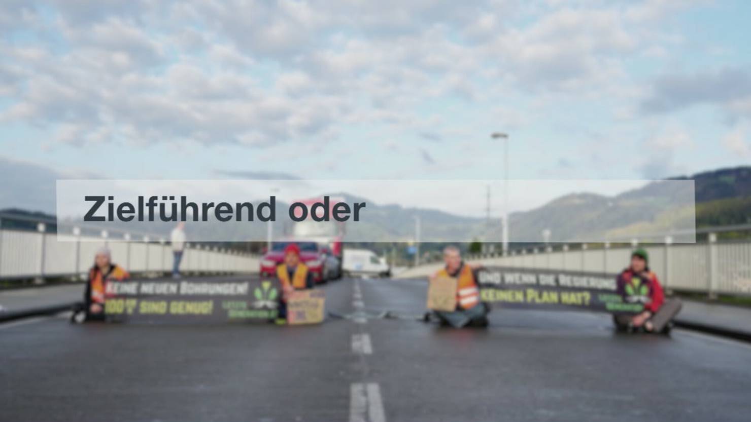 Nach Klima-Kleber Aktion auf Rheinbrücke: Was denken Ostschweizer über ...