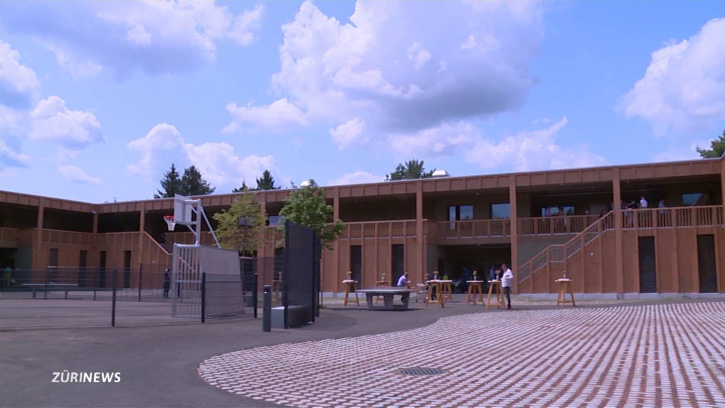 Bundesasylzentrum Embrach: Sicherheit geht vor | TeleZüri