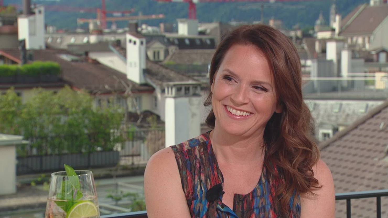 Caroline Chevin, Singer-Songwriterin | TeleBaern