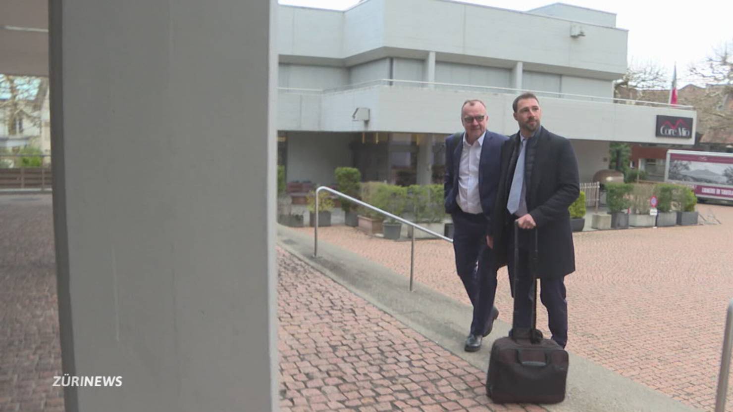 «Gaga-Rechtsextremist»: Journalist darf laut Obergericht Andreas ...