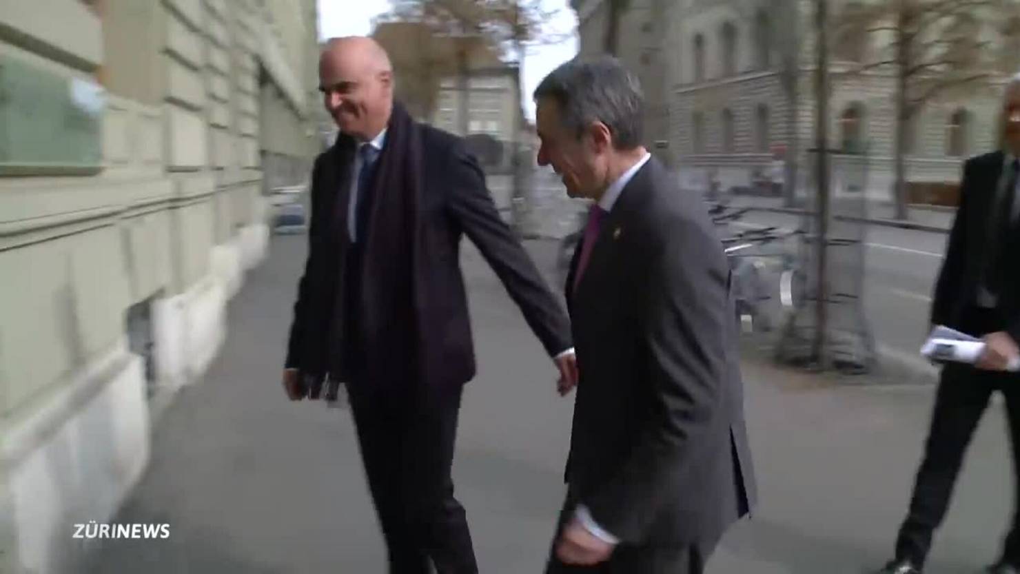 Bundesrat zeiht Bilanz nach einem Jahr Krieg | TeleZüri